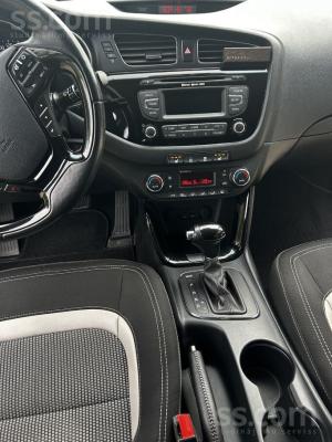Pelēks Kia Ceed 2013 Rīga, ar dzinēja tilpumu 1.60 L un nobraukumu 176 tūkst. km par 5650 €, foto 8 vietnē AUTOMOTO.COM.LV