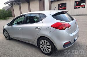 Pelēks Kia Ceed 2013 Jēkabpils, ar dzinēja tilpumu 1.60 L un nobraukumu 411 tūkst. km par 3000 €, foto 4 vietnē AUTOMOTO.COM.LV