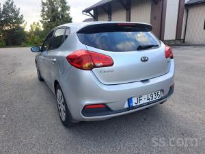 Pelēks Kia Ceed 2013 Jēkabpils, ar dzinēja tilpumu 1.60 L un nobraukumu 411 tūkst. km par 3000 €, foto 5 vietnē AUTOMOTO.COM.LV