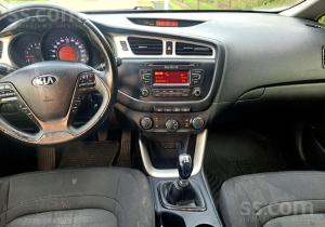 Pelēks Kia Ceed 2013 Jēkabpils, ar dzinēja tilpumu 1.60 L un nobraukumu 411 tūkst. km par 3000 €, foto 10 vietnē AUTOMOTO.COM.LV