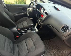 Pelēks Kia Ceed 2013 Jēkabpils, ar dzinēja tilpumu 1.60 L un nobraukumu 411 tūkst. km par 3000 €, foto 11 vietnē AUTOMOTO.COM.LV