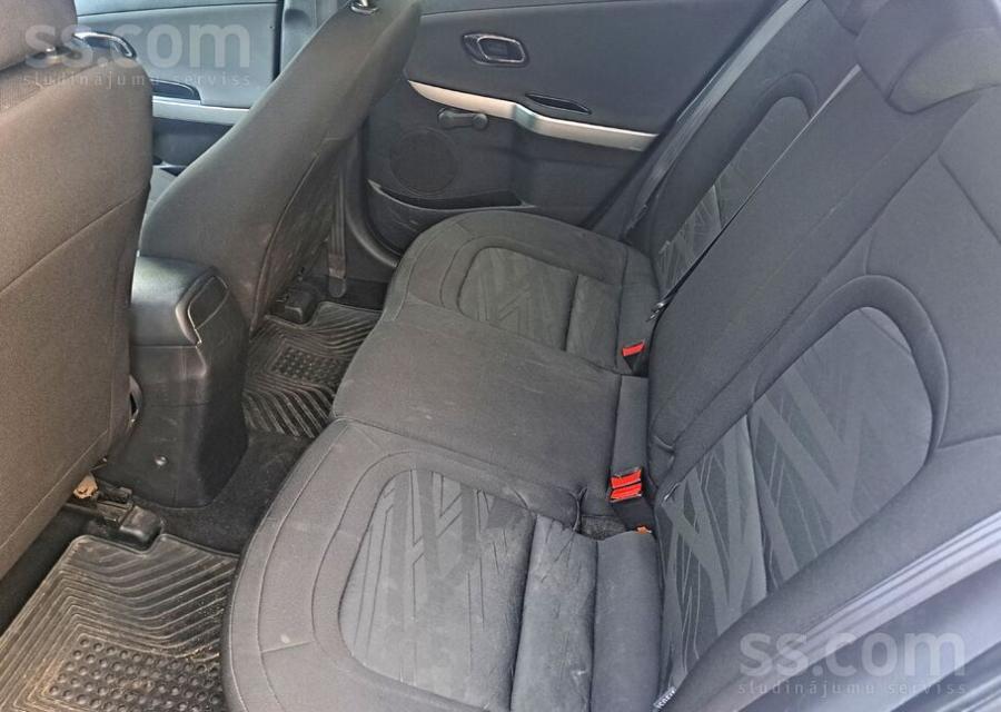 Pelēks Kia Ceed 2013 Jēkabpils, ar dzinēja tilpumu 1.60 L un nobraukumu 411 tūkst. km par 3000 €, foto 12 vietnē AUTOMOTO.COM.LV