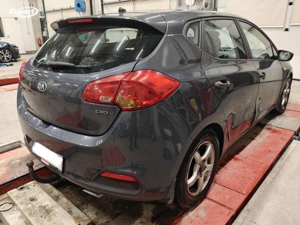 Grey Kia Ceed 2014 in Taurage, with an engine capacity of 1.37 L and mileage of 220 thousand km for 2400 €, photo 3 on AUTOMOTO.COM.LV