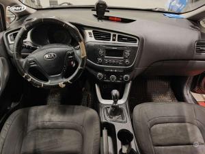 Grey Kia Ceed 2014 in Taurage, with an engine capacity of 1.37 L and mileage of 220 thousand km for 2400 €, photo 5 on AUTOMOTO.COM.LV