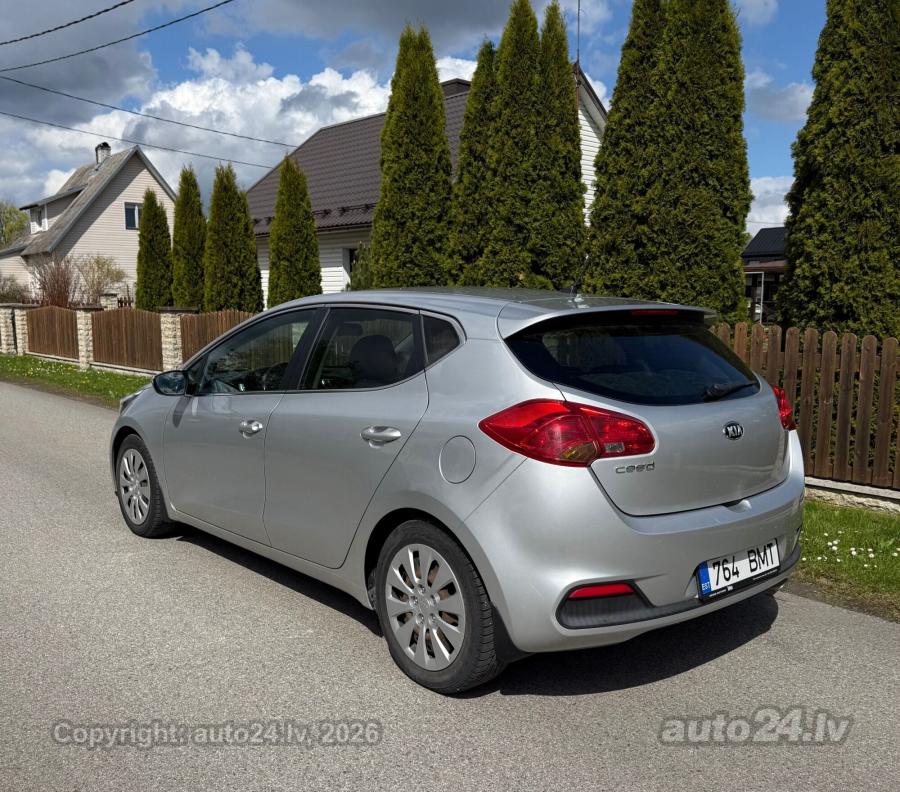 Pelēks Kia Ceed 2014 Tallina, ar dzinēja tilpumu 1.60 L un nobraukumu 136 tūkst. km par 6490 €, foto 4 vietnē AUTOMOTO.COM.LV