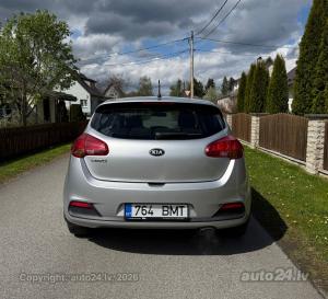Pelēks Kia Ceed 2014 Tallina, ar dzinēja tilpumu 1.60 L un nobraukumu 136 tūkst. km par 6490 €, foto 5 vietnē AUTOMOTO.COM.LV