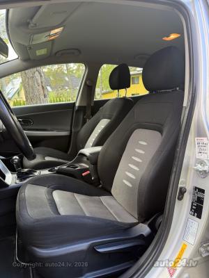 Pelēks Kia Ceed 2014 Tallina, ar dzinēja tilpumu 1.60 L un nobraukumu 136 tūkst. km par 6490 €, foto 9 vietnē AUTOMOTO.COM.LV