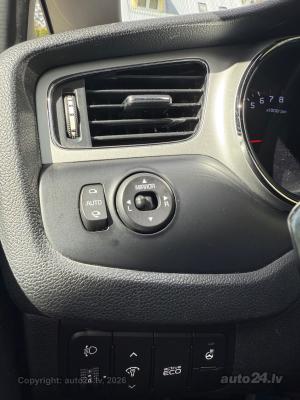 Pelēks Kia Ceed 2014 Tallina, ar dzinēja tilpumu 1.60 L un nobraukumu 136 tūkst. km par 6490 €, foto 14 vietnē AUTOMOTO.COM.LV