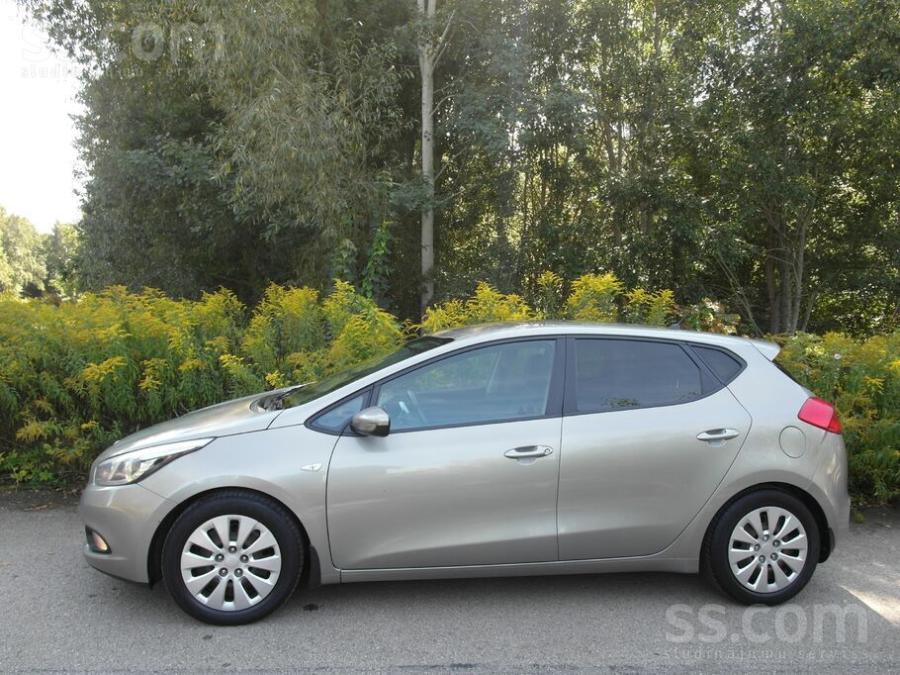 Pelēks Kia Ceed 2014 Rīga, ar dzinēja tilpumu 1.40 L un nobraukumu 166 tūkst. km par 3550 €, foto 3 vietnē AUTOMOTO.COM.LV