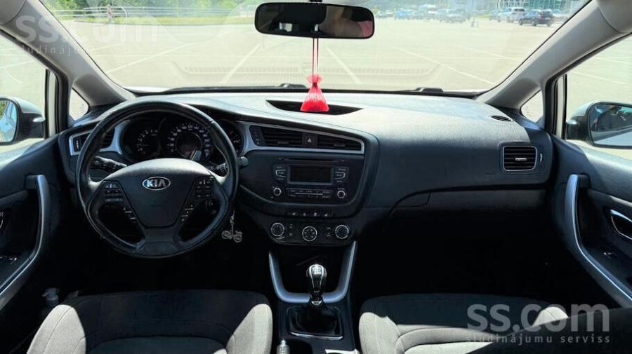 Pelēks Kia Ceed 2014 Rīga, ar dzinēja tilpumu 1.40 L un nobraukumu 166 tūkst. km par 3550 €, foto 15 vietnē AUTOMOTO.COM.LV