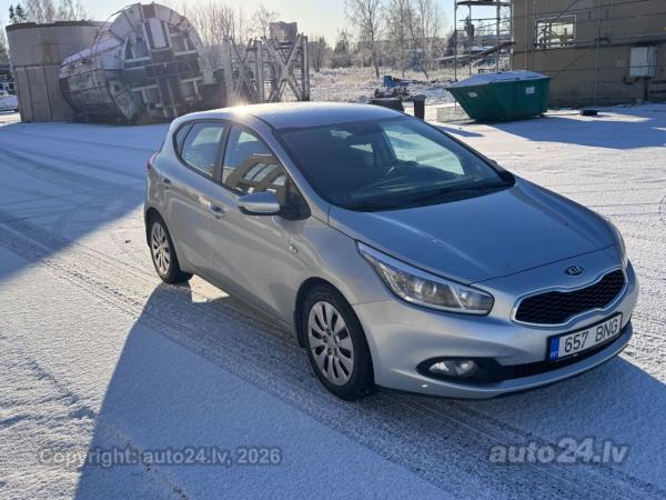 Grey Kia Ceed 2015 in Tallinn, with an engine capacity of 1.40 L and mileage of 210 thousand km for 5500 €, photo 2 on AUTOMOTO.COM.LV
