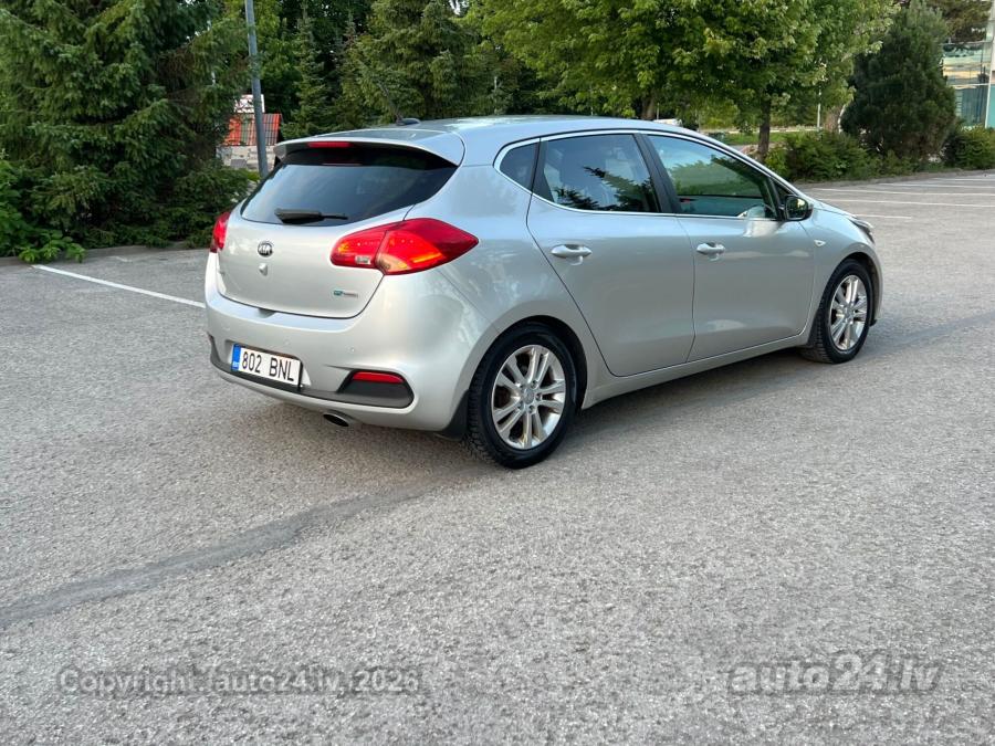 Grey Kia Ceed 2015 in Parnu, with an engine capacity of 1.40 L and mileage of 199 thousand km for 4990 €, photo 6 on AUTOMOTO.COM.LV