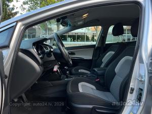 Grey Kia Ceed 2015 in Parnu, with an engine capacity of 1.40 L and mileage of 199 thousand km for 4990 €, photo 10 on AUTOMOTO.COM.LV