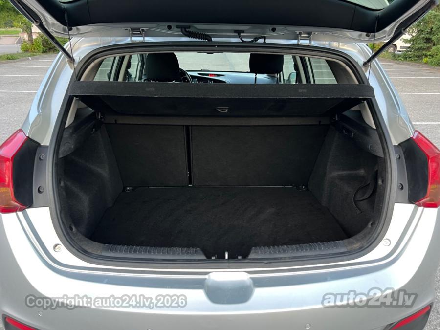 Grey Kia Ceed 2015 in Parnu, with an engine capacity of 1.40 L and mileage of 199 thousand km for 4990 €, photo 12 on AUTOMOTO.COM.LV
