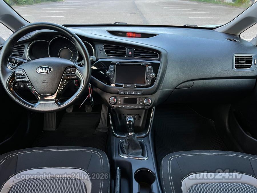 Grey Kia Ceed 2015 in Parnu, with an engine capacity of 1.40 L and mileage of 199 thousand km for 4990 €, photo 16 on AUTOMOTO.COM.LV