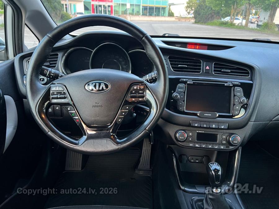 Grey Kia Ceed 2015 in Parnu, with an engine capacity of 1.40 L and mileage of 199 thousand km for 4990 €, photo 17 on AUTOMOTO.COM.LV
