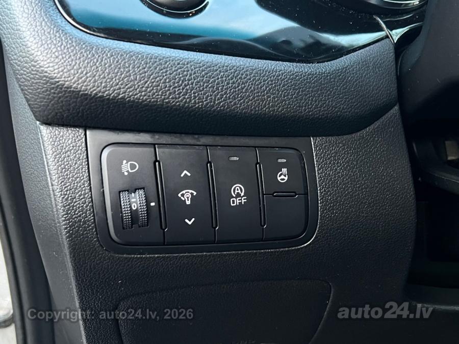 Grey Kia Ceed 2015 in Parnu, with an engine capacity of 1.40 L and mileage of 199 thousand km for 4990 €, photo 19 on AUTOMOTO.COM.LV
