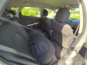 Серый Киа Сид 2015 в Таллин, объемом двигателя 1.40 л и пробегом 228 тыс. км за 4500 €, фото 13 на AUTOMOTO.COM.LV