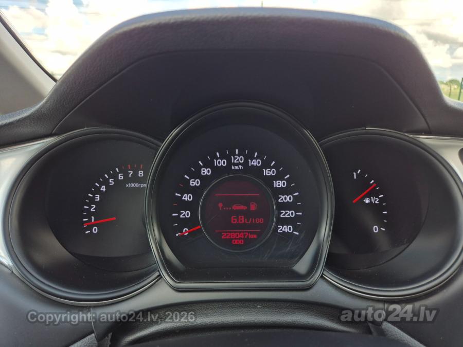 Серый Киа Сид 2015 в Таллин, объемом двигателя 1.40 л и пробегом 228 тыс. км за 4500 €, фото 17 на AUTOMOTO.COM.LV