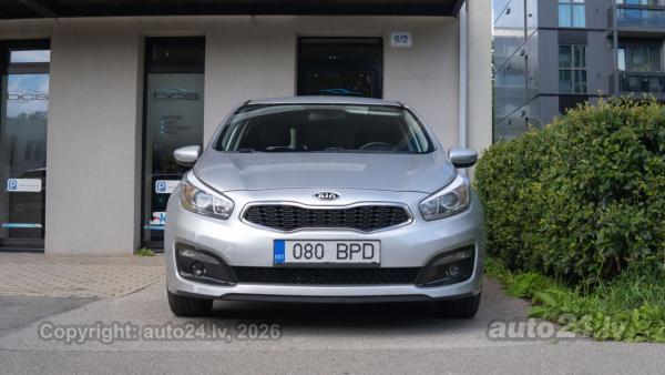 Grey Kia Ceed 2015 in Tallinn, with an engine capacity of 1.40 L and mileage of 134 thousand km for 5990 €, photo 3 on AUTOMOTO.COM.LV
