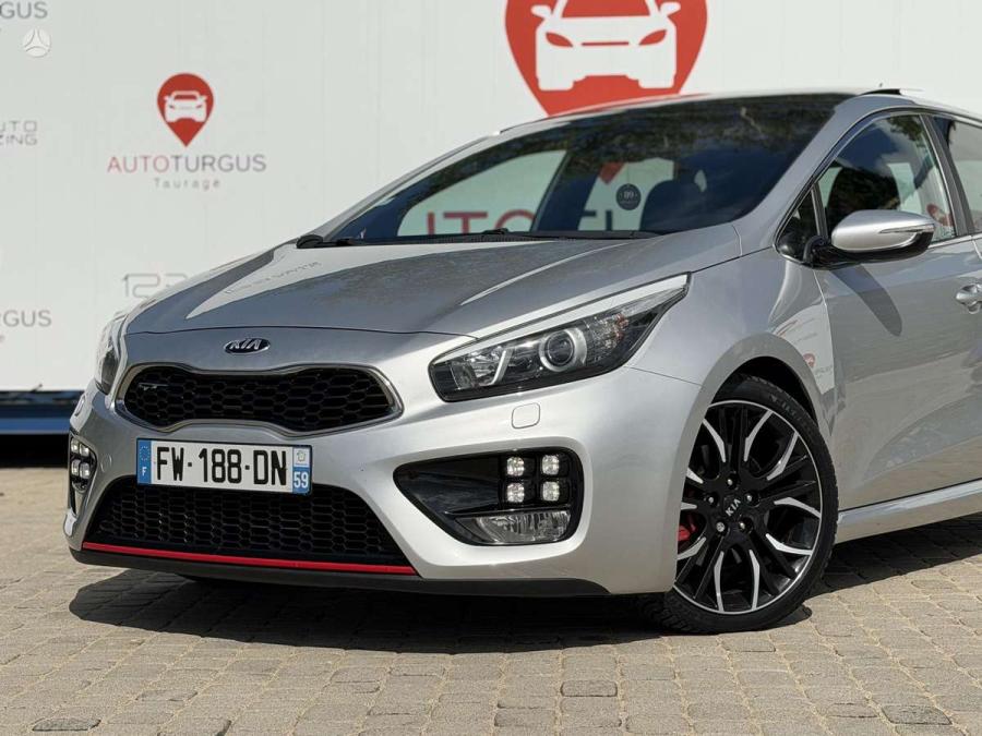 Pelēks Kia Ceed 2015 Tauragė, ar dzinēja tilpumu 1.59 L un nobraukumu 186 tūkst. km par 7900 €, foto 10 vietnē AUTOMOTO.COM.LV
