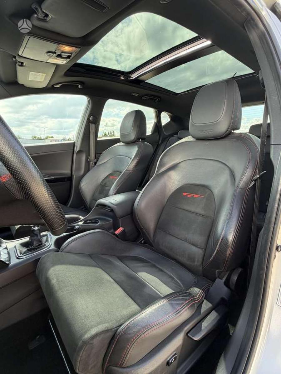 Pelēks Kia Ceed 2015 Tauragė, ar dzinēja tilpumu 1.59 L un nobraukumu 186 tūkst. km par 7900 €, foto 31 vietnē AUTOMOTO.COM.LV