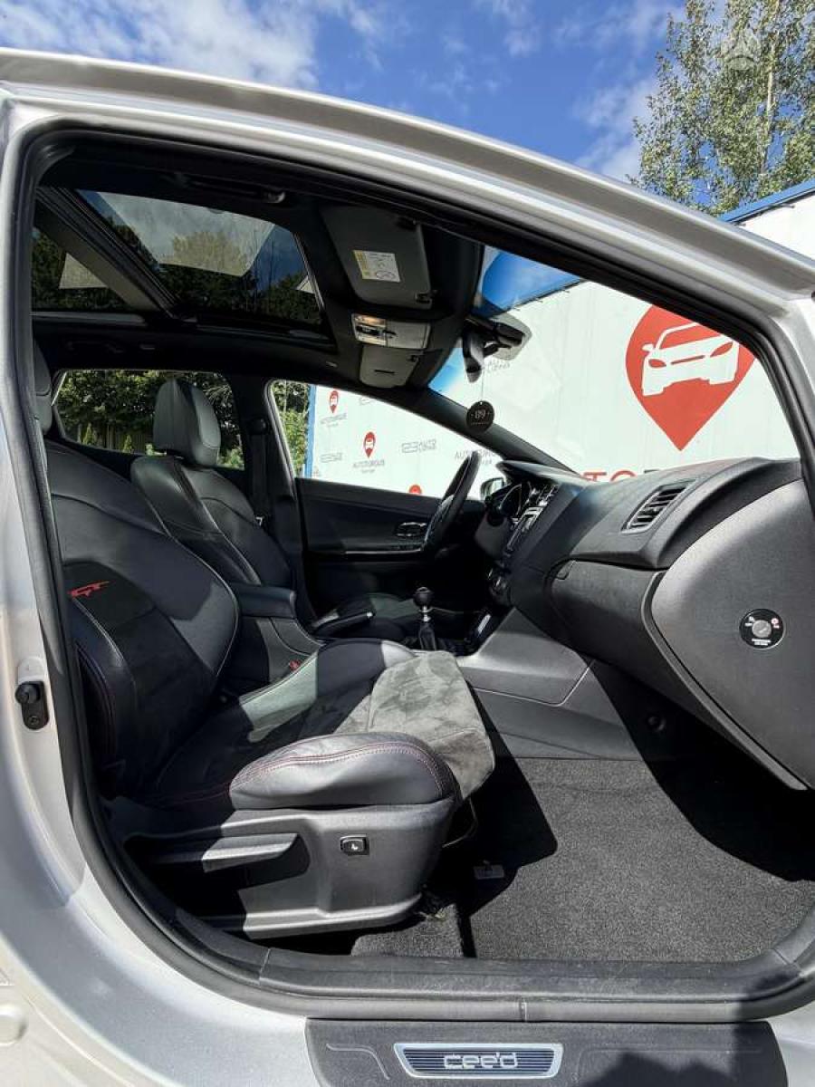 Pelēks Kia Ceed 2015 Tauragė, ar dzinēja tilpumu 1.59 L un nobraukumu 186 tūkst. km par 7900 €, foto 34 vietnē AUTOMOTO.COM.LV