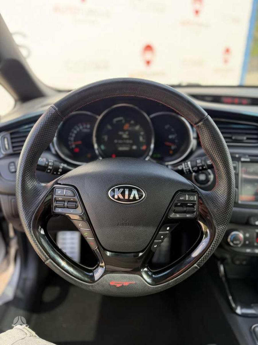 Pelēks Kia Ceed 2015 Tauragė, ar dzinēja tilpumu 1.59 L un nobraukumu 186 tūkst. km par 7900 €, foto 46 vietnē AUTOMOTO.COM.LV