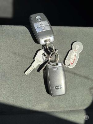 Pelēks Kia Ceed 2015 Tauragė, ar dzinēja tilpumu 1.59 L un nobraukumu 186 tūkst. km par 7900 €, foto 50 vietnē AUTOMOTO.COM.LV
