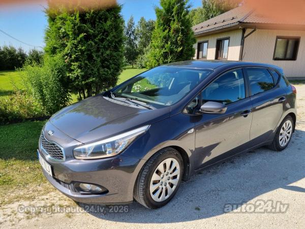 Pelēks Kia Ceed 2015 Tartu, ar dzinēja tilpumu 1.40 L un nobraukumu 140 tūkst. km par 5300 €, foto 1 vietnē AUTOMOTO.COM.LV