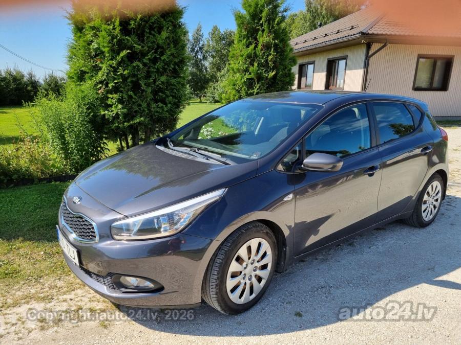 Pelēks Kia Ceed 2015 Tartu, ar dzinēja tilpumu 1.40 L un nobraukumu 140 tūkst. km par 5300 €, foto 1 vietnē AUTOMOTO.COM.LV