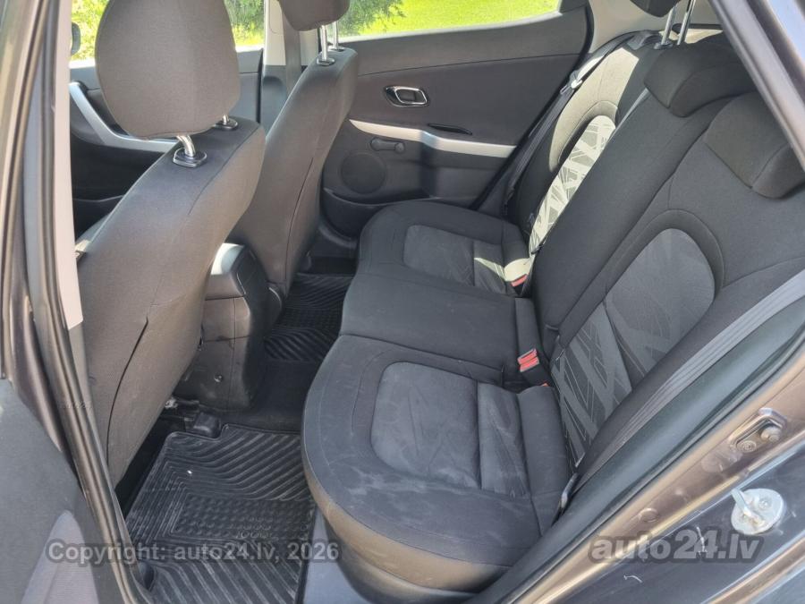 Pelēks Kia Ceed 2015 Tartu, ar dzinēja tilpumu 1.40 L un nobraukumu 140 tūkst. km par 5300 €, foto 6 vietnē AUTOMOTO.COM.LV
