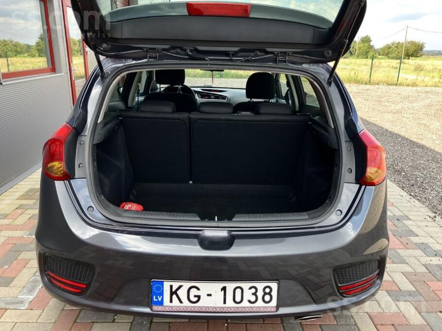 Pelēks Kia Ceed 2016 Talsi, ar dzinēja tilpumu 1.40 L un nobraukumu 165 tūkst. km par 6500 €, foto 15 vietnē AUTOMOTO.COM.LV