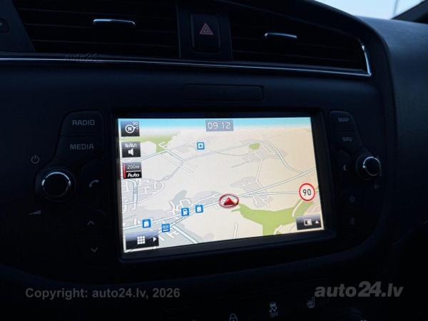 Grey Kia Ceed 2016 in Viljandi, with an engine capacity of 1.00 L and mileage of 203 thousand km for 5990 €, photo 11 on AUTOMOTO.COM.LV