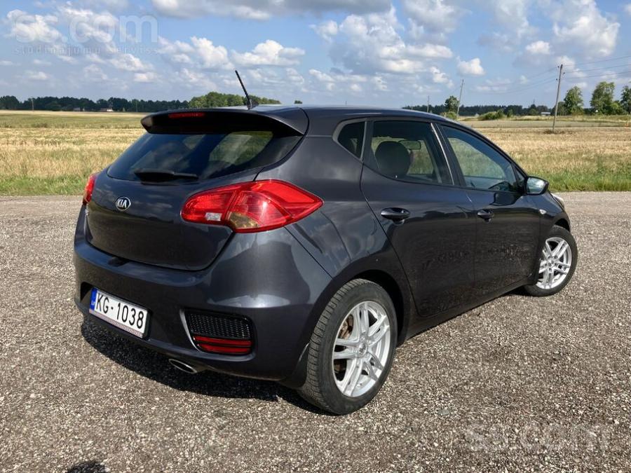 Grey Kia Ceed 2016 in Talsi, with an engine capacity of 1.40 L and mileage of 165 thousand km for 5500 €, photo 4 on AUTOMOTO.COM.LV