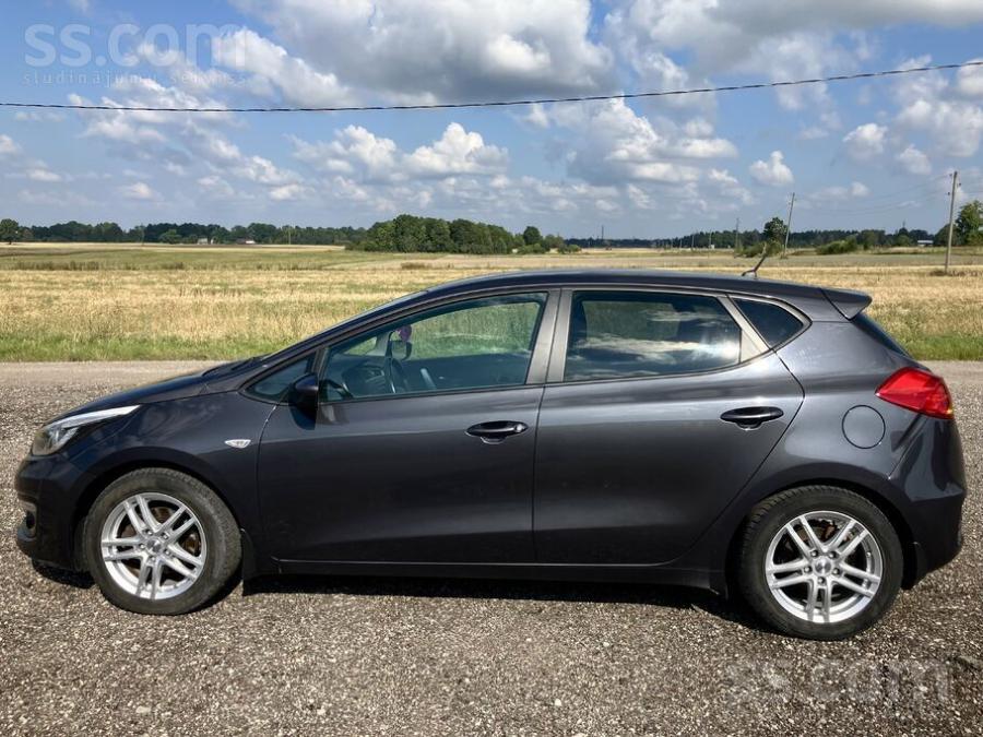 Grey Kia Ceed 2016 in Talsi, with an engine capacity of 1.40 L and mileage of 165 thousand km for 5500 €, photo 7 on AUTOMOTO.COM.LV