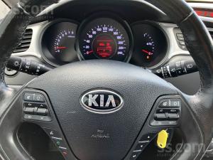 Grey Kia Ceed 2016 in Talsi, with an engine capacity of 1.40 L and mileage of 165 thousand km for 5500 €, photo 11 on AUTOMOTO.COM.LV