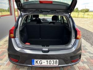 Grey Kia Ceed 2016 in Talsi, with an engine capacity of 1.40 L and mileage of 165 thousand km for 5500 €, photo 16 on AUTOMOTO.COM.LV