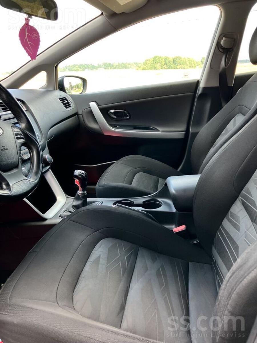 Grey Kia Ceed 2016 in Talsi, with an engine capacity of 1.40 L and mileage of 165 thousand km for 5500 €, photo 14 on AUTOMOTO.COM.LV