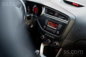 Grey Kia Ceed 2016 in Riga, with an engine capacity of 1.40 L and mileage of 212 thousand km for 4250 €, photo 11 on AUTOMOTO.COM.LV