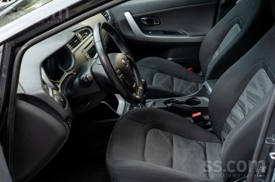 Grey Kia Ceed 2016 in Riga, with an engine capacity of 1.40 L and mileage of 212 thousand km for 4250 €, photo 13 on AUTOMOTO.COM.LV