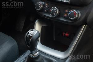 Grey Kia Ceed 2016 in Riga, with an engine capacity of 1.40 L and mileage of 212 thousand km for 3800 €, photo 10 on AUTOMOTO.COM.LV