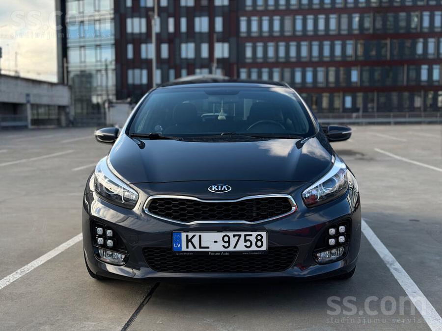 Pelēks Kia Ceed 2016 Rīga, ar dzinēja tilpumu 1.60 L un nobraukumu 76 tūkst. km par 8350 €, foto 3 vietnē AUTOMOTO.COM.LV
