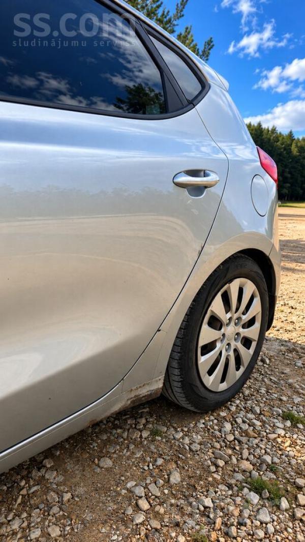 Pelēks Kia Ceed 2016 Rīga, ar dzinēja tilpumu 1.60 L un nobraukumu 209 tūkst. km par 3000 €, foto 7 vietnē AUTOMOTO.COM.LV