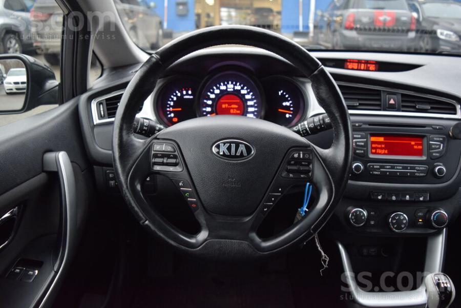 Grey Kia Ceed 2017 in Riga, with an engine capacity of 1.40 L and mileage of 169 thousand km for 5800 €, photo 10 on AUTOMOTO.COM.LV
