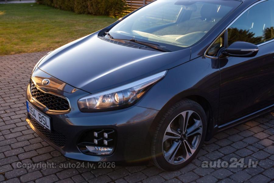 Grey Kia Ceed 2017 in Tallinn, with an engine capacity of 1.60 L and mileage of 155 thousand km for 8500 €, photo 8 on AUTOMOTO.COM.LV