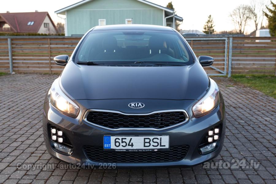 Grey Kia Ceed 2017 in Tallinn, with an engine capacity of 1.60 L and mileage of 155 thousand km for 8500 €, photo 10 on AUTOMOTO.COM.LV