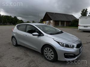 Grey Kia Ceed 2017 in Riga, with an engine capacity of 1.40 L and mileage of 120 thousand km for 5950 €, photo 4 on AUTOMOTO.COM.LV