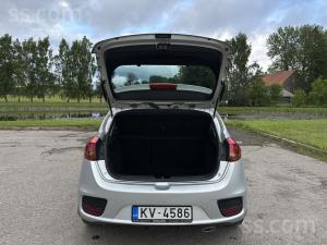 Grey Kia Ceed 2017 in Riga, with an engine capacity of 1.40 L and mileage of 120 thousand km for 5950 €, photo 8 on AUTOMOTO.COM.LV