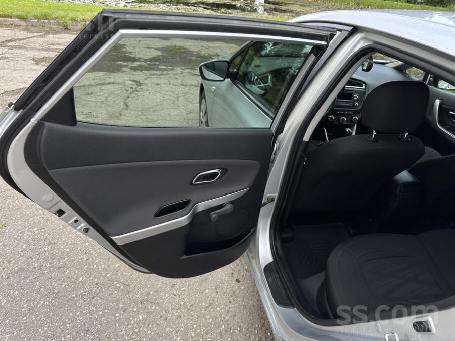 Grey Kia Ceed 2017 in Riga, with an engine capacity of 1.40 L and mileage of 120 thousand km for 5950 €, photo 11 on AUTOMOTO.COM.LV